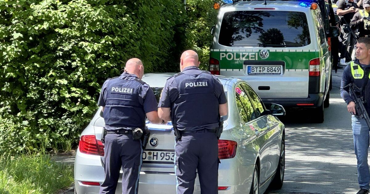 Amok-Alarm – Fehlalarm?: Größerer Polizeieinsatz an Hofer Schule ...